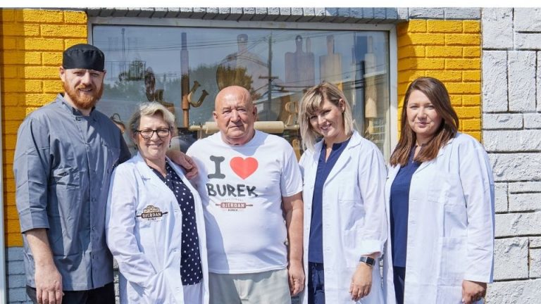 About – Djerdan Burek